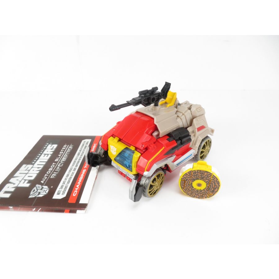 Transformers Generations FOC Blaster